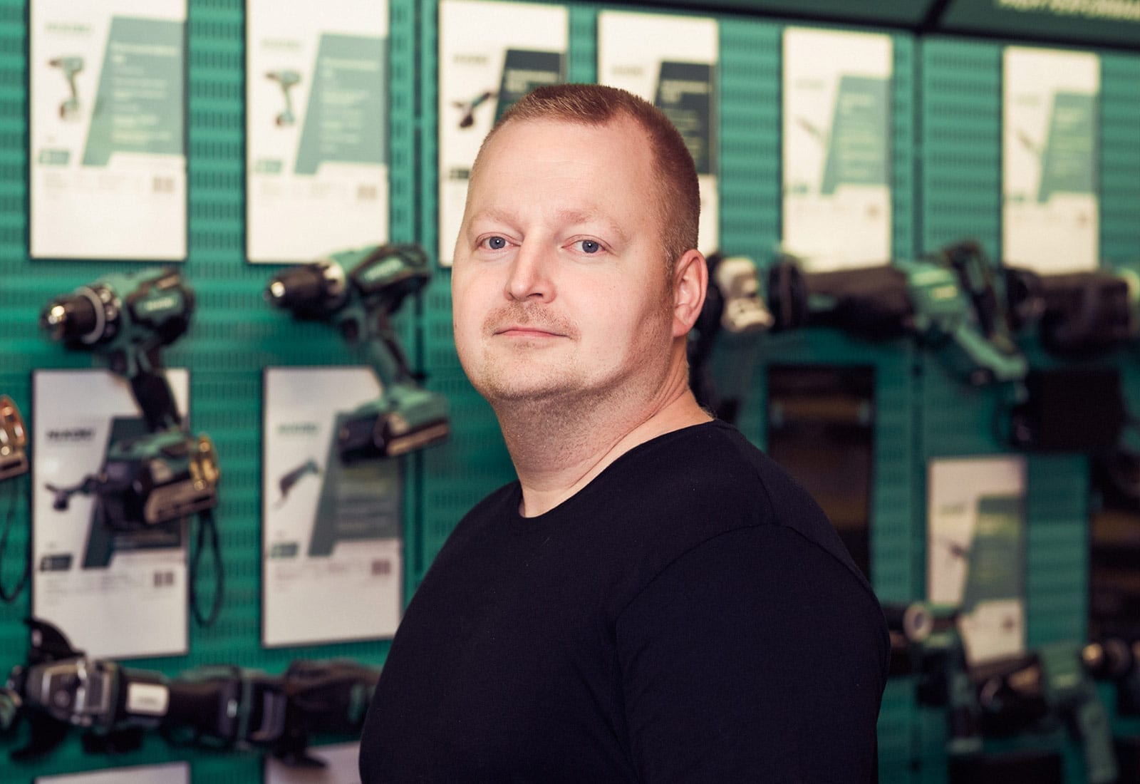 Yhteystiedot – VäriÄssät